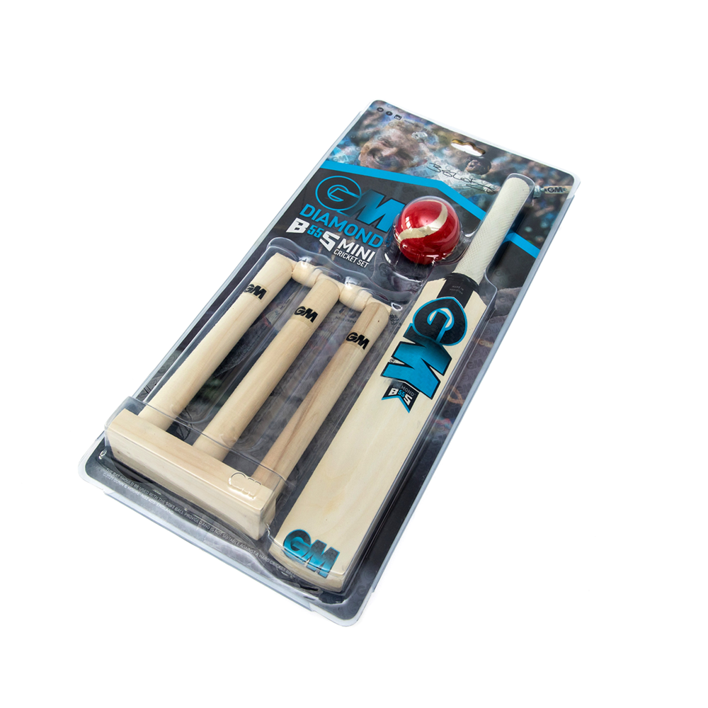 Cricket bat and gauge - Trent Bridge Shop